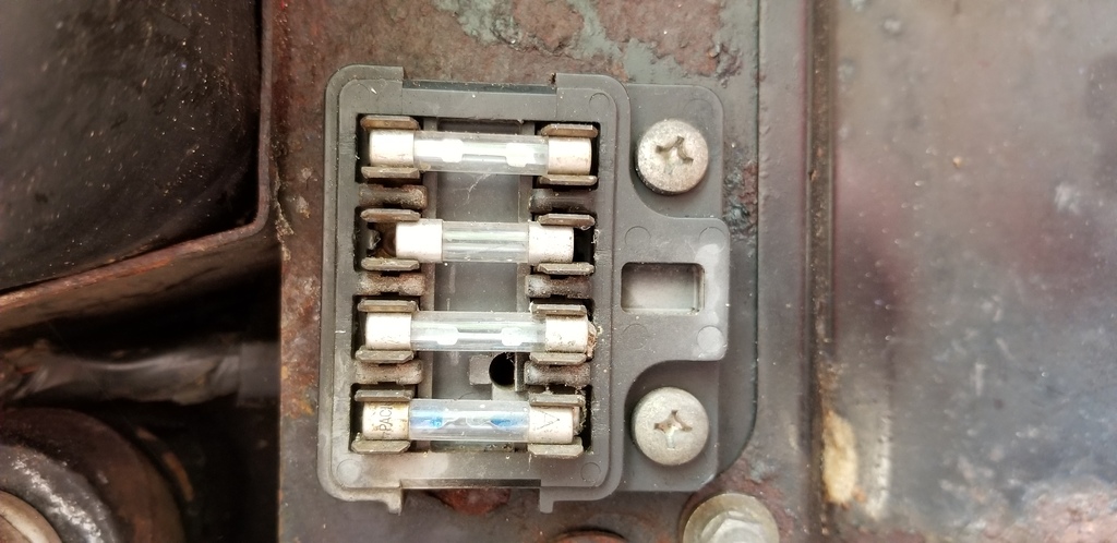 Free 3D file Yanmar Tractor Fuse Box Cover・3D printable object to ...