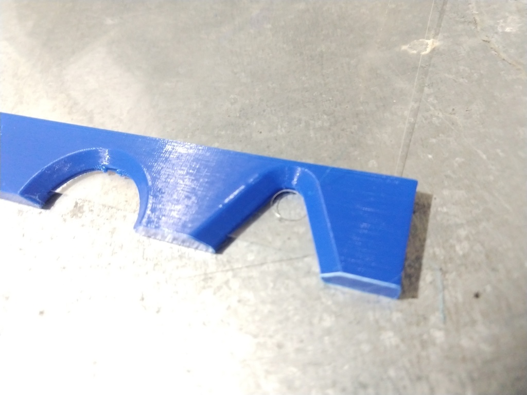 Free 3D file Hole Punch Guide for Face Shield・3D printer model to ...