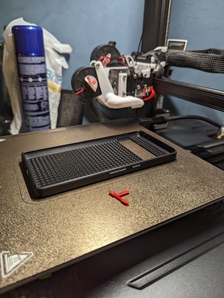 Free 3D file Pixel 7 Pro 67mm Camera Filter 📷・3D print model to ...