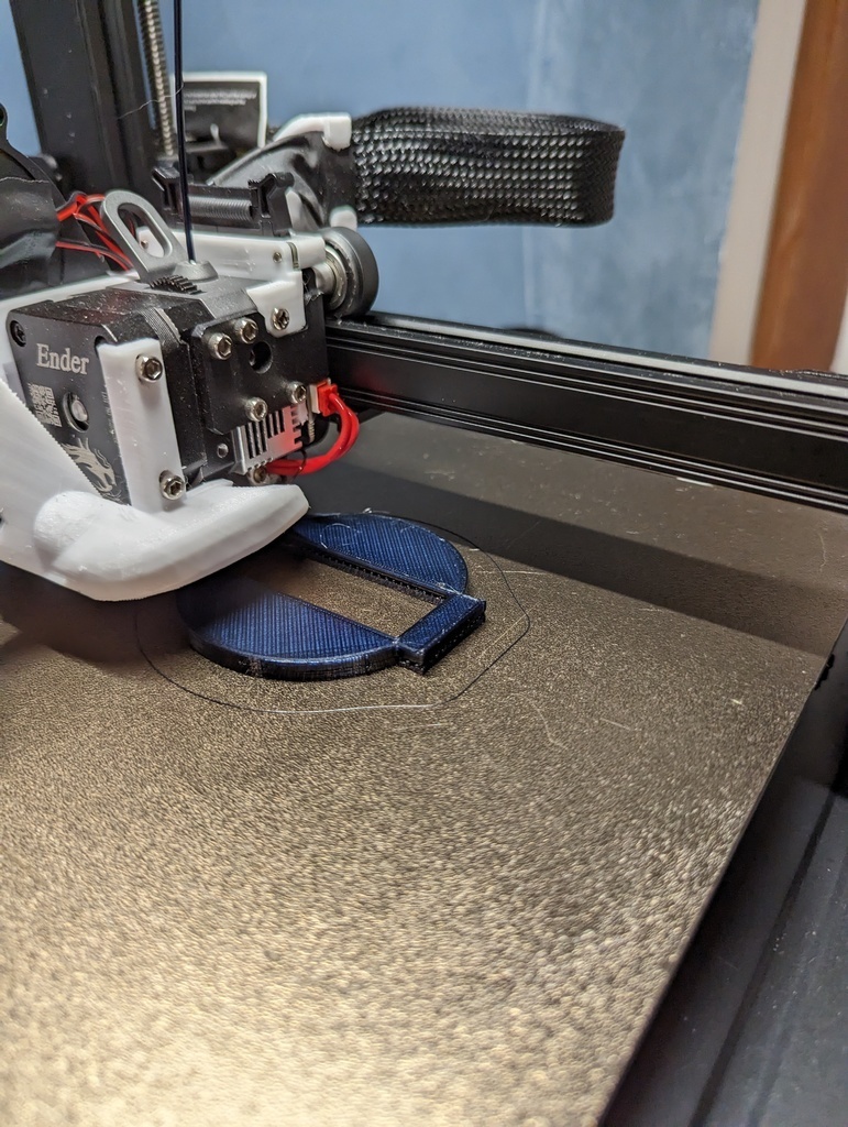 Free 3D file Pixel 7 Pro 67mm Camera Filter 📷・3D print model to ...