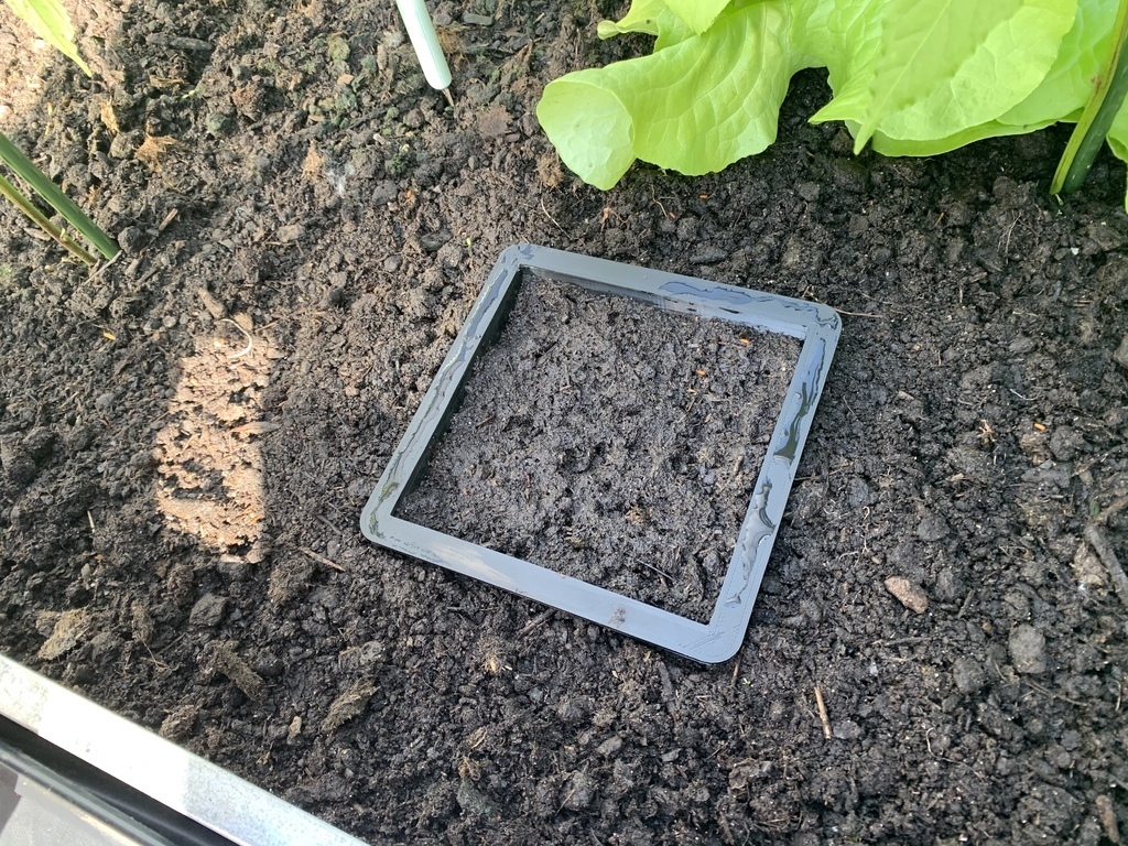 Free 3D file Seed Frame for Herbs / Kräuterbox - mini Kräuterbeet 15 cm ...