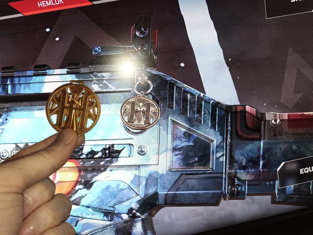 Free 3D file Forge Medallion (Gun Charm) Apex Legends 🔫・3D print design ...