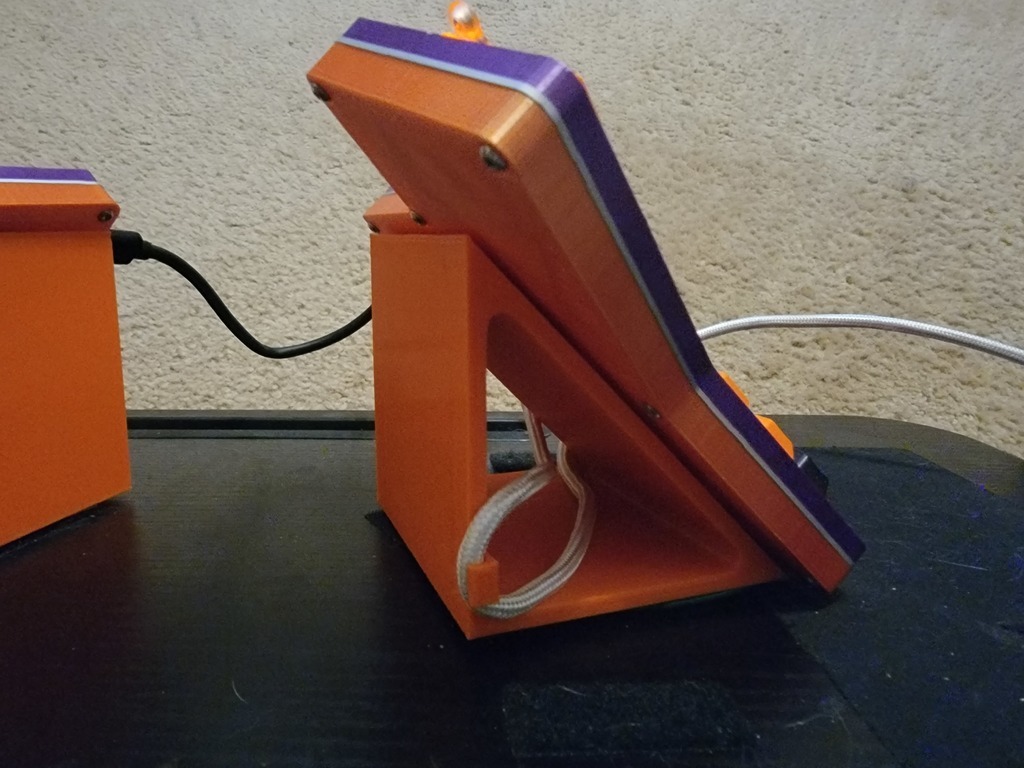 Free 3D file Split Keyboard Tent ⌨️・3D print design to download・Cults