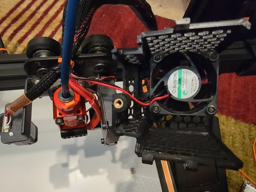 Free 3D file Ender 3 v2 Neo hotend shroud for 4020 fan 🧞‍♂️・3D print design to download・Cults