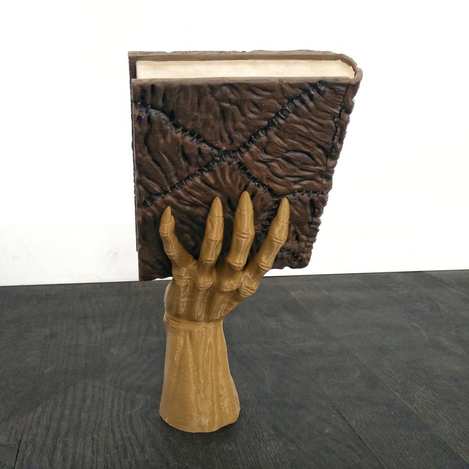Free 3D file Devilman Hand book stand・3D print design to download・Cults