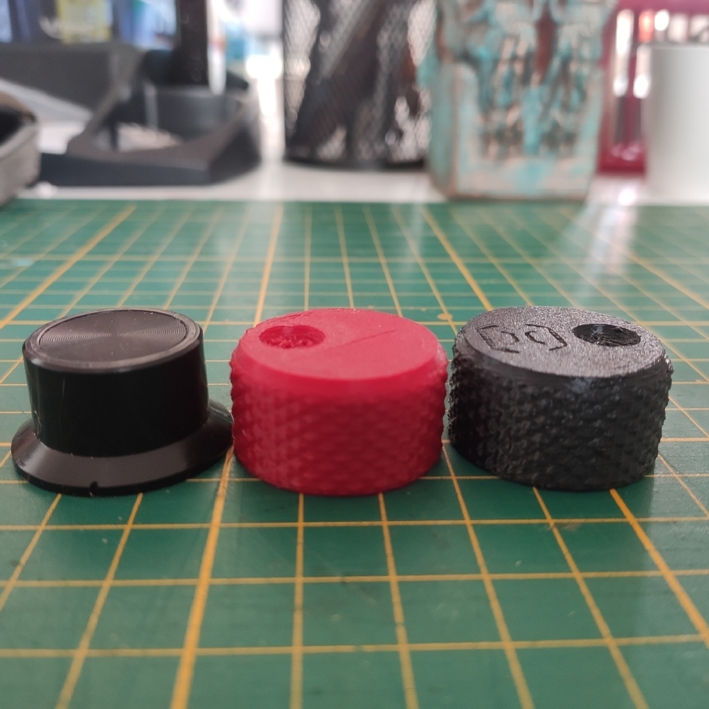 Free 3D file Knurled Knob Remi for Artillery Hornet 30mm・3D printer ...
