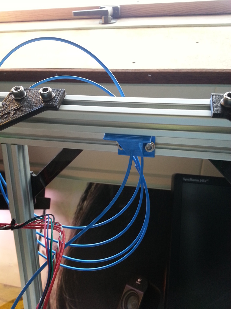 Free 3D file Mendelmax filament guide/cleaner・3D printing design to ...