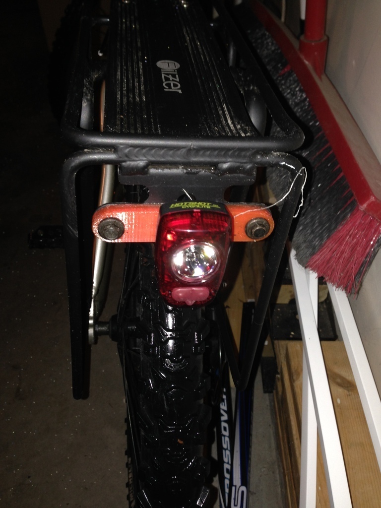Free 3D file Rear Bike Light Bracket・3D printing model to download・Cults