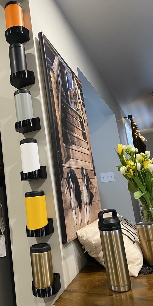 Free 3D file Yeti beer coozie shelf・3D print model to download・Cults