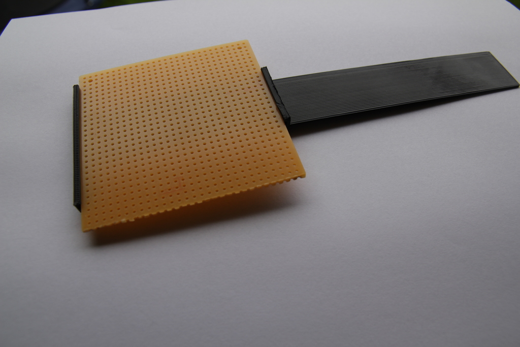 Free 3D file PCB holder for etching・Object to download and to 3D print ...