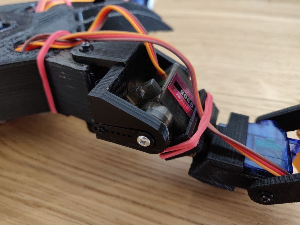 Free 3D file Quadpod ESP32 robot 🤖・3D printable model to download・Cults