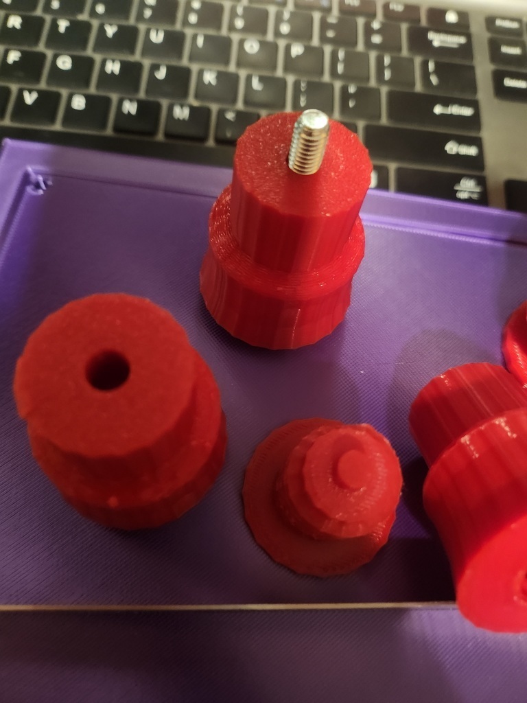 Free 3D file Leveling Legs / Feet・3D printer design to download・Cults