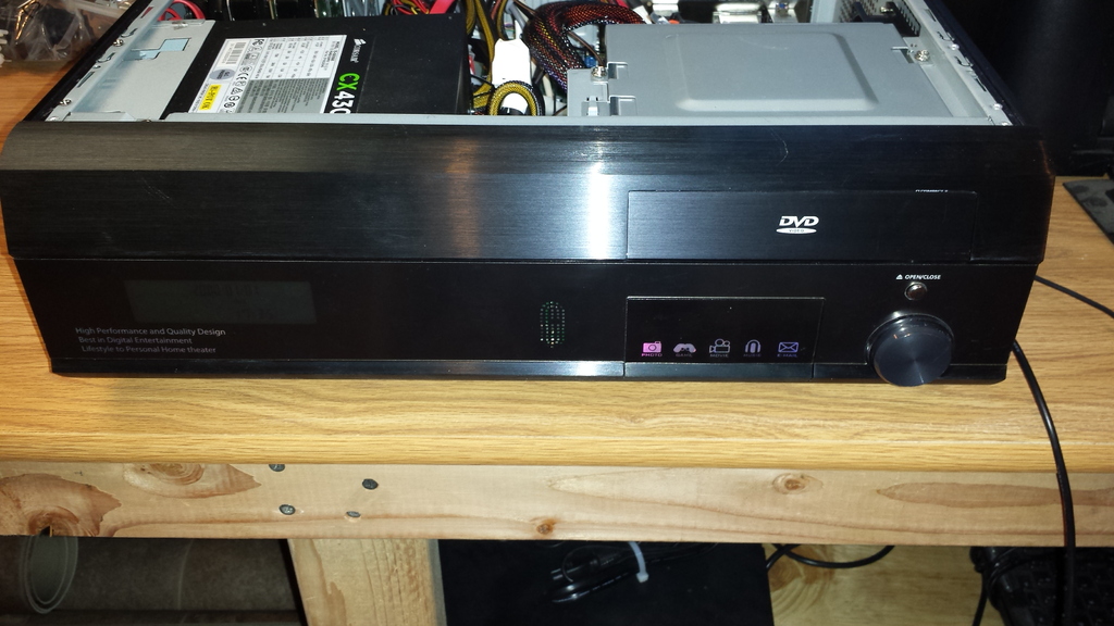 Free 3D file USB bracket for HTPC KT-600 Media PC Case・Design to download and 3D print・Cults