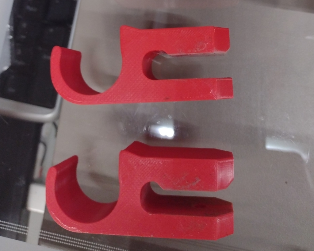 Free 3D file Conduit Clamp・3D printer model to download・Cults