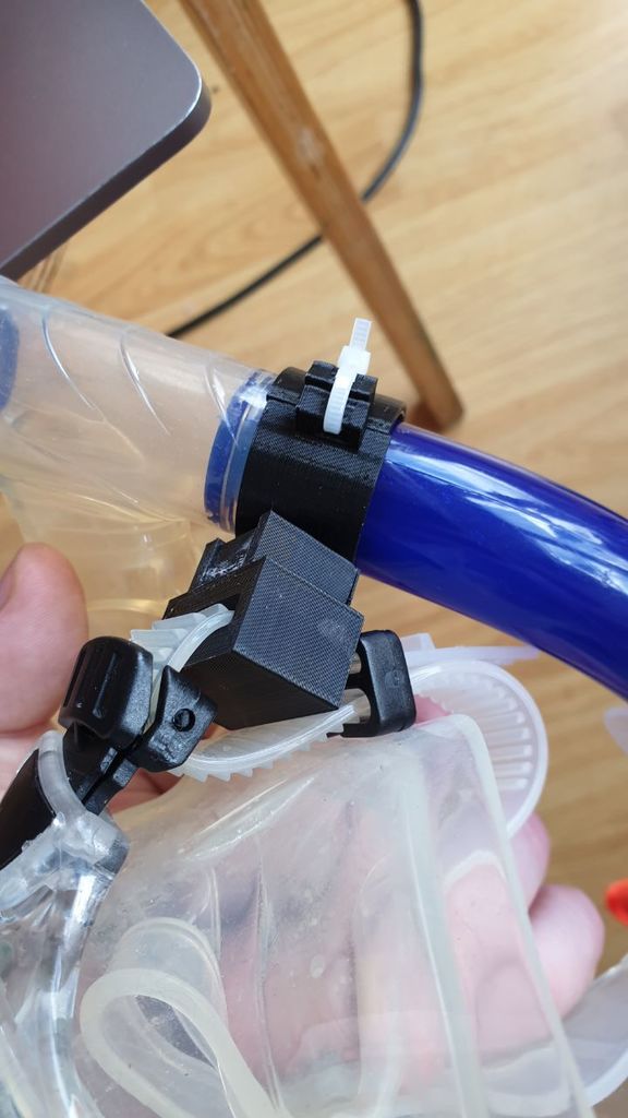 Free 3D file Dive mask tube holder・Template to download and 3D print・Cults