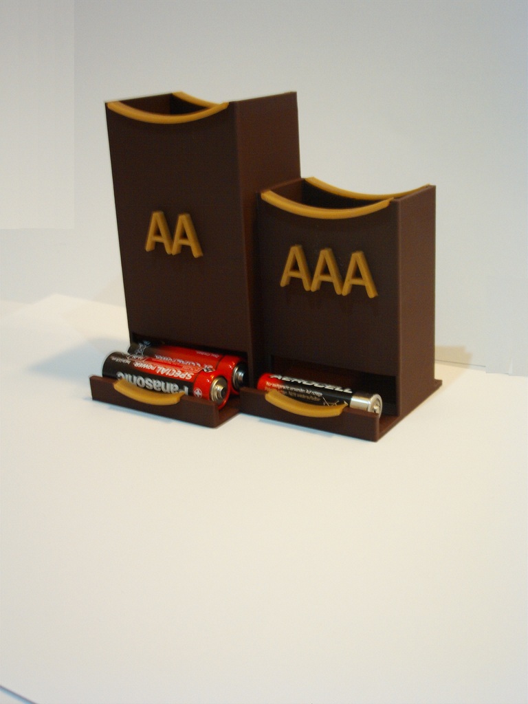 Free 3D file Battery holder・Design to download and 3D print・Cults