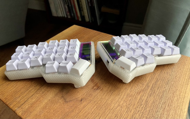 Free 3D file Corne keyboard (CRKBD) Tenting legs. ⌨️・Design to download ...
