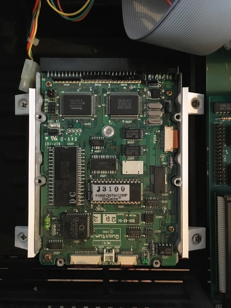 Free 3D file E-mu EMAX II internal SCSI disk mount・3D printable model ...