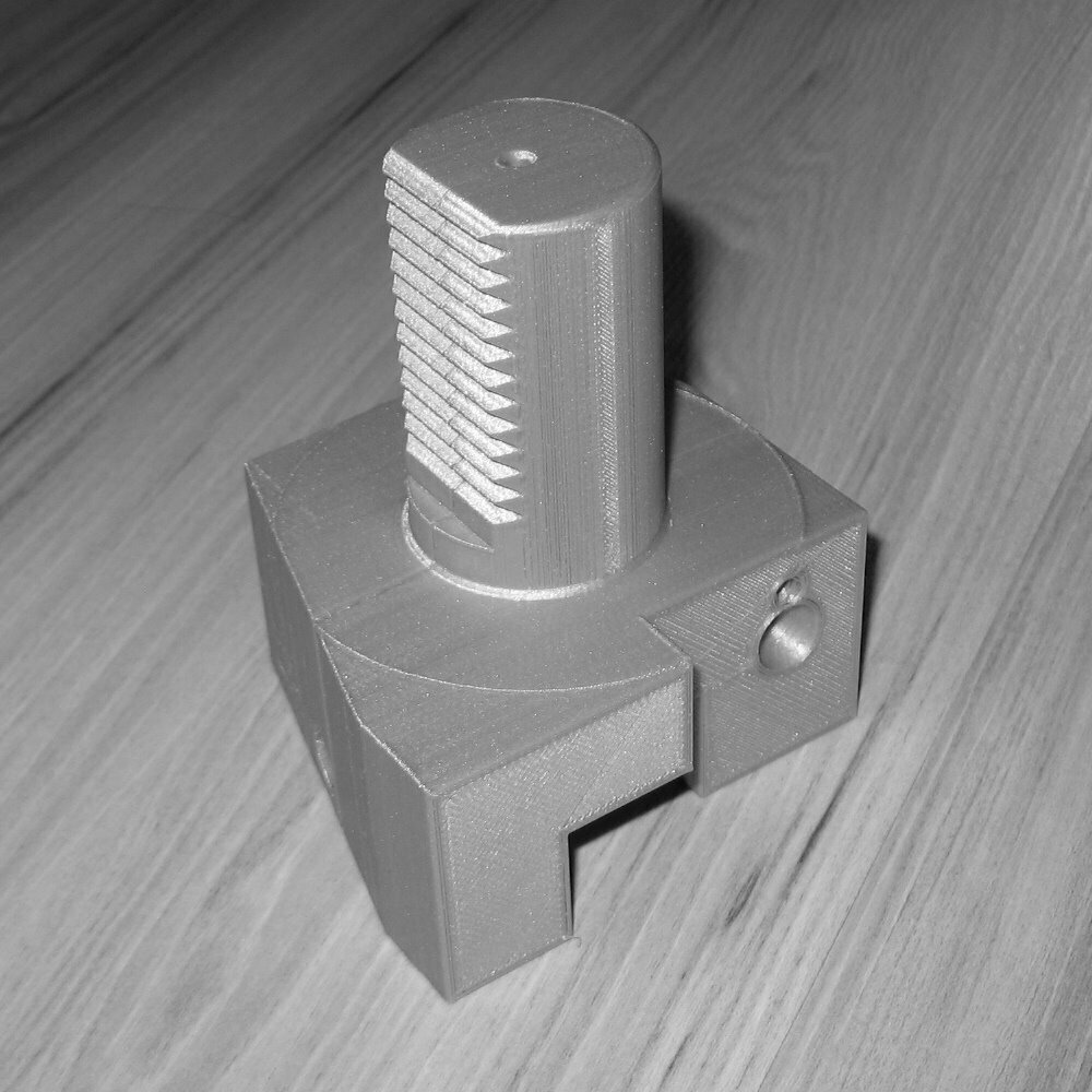 Free 3D file fixing-orientation device・3D print design to download・Cults