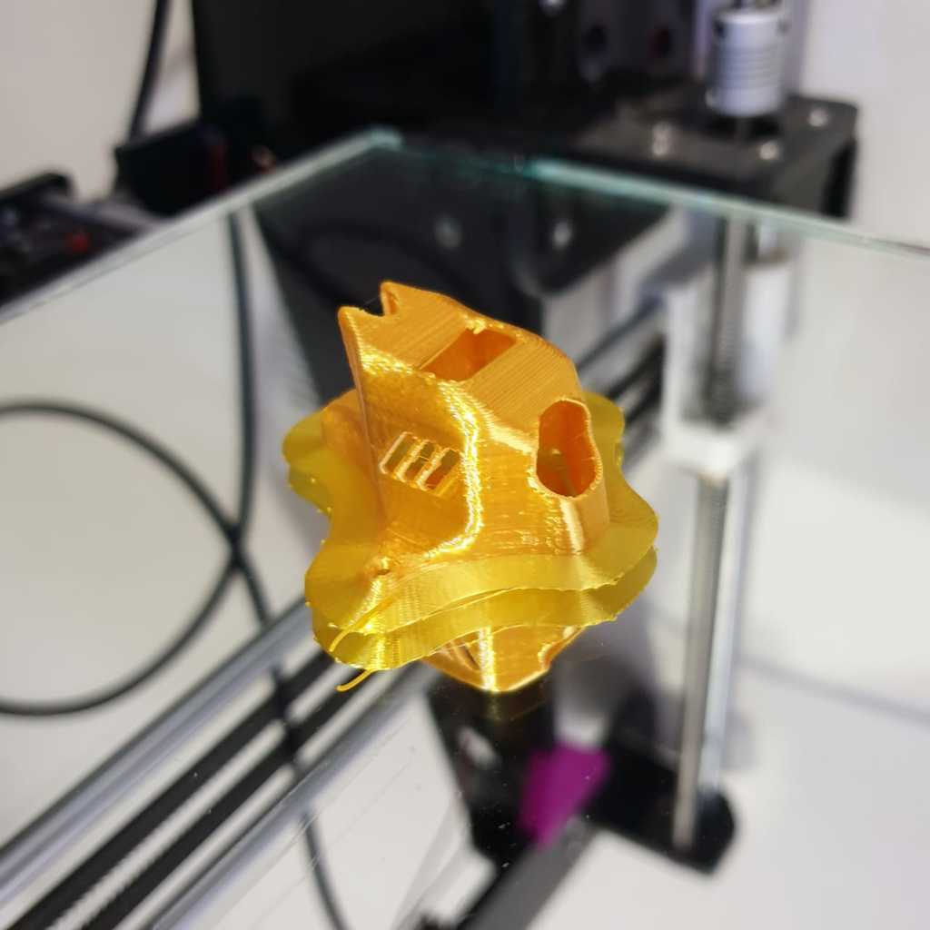 Free 3D file canopy brushed e011 tiny whoop eachine・Object to download ...