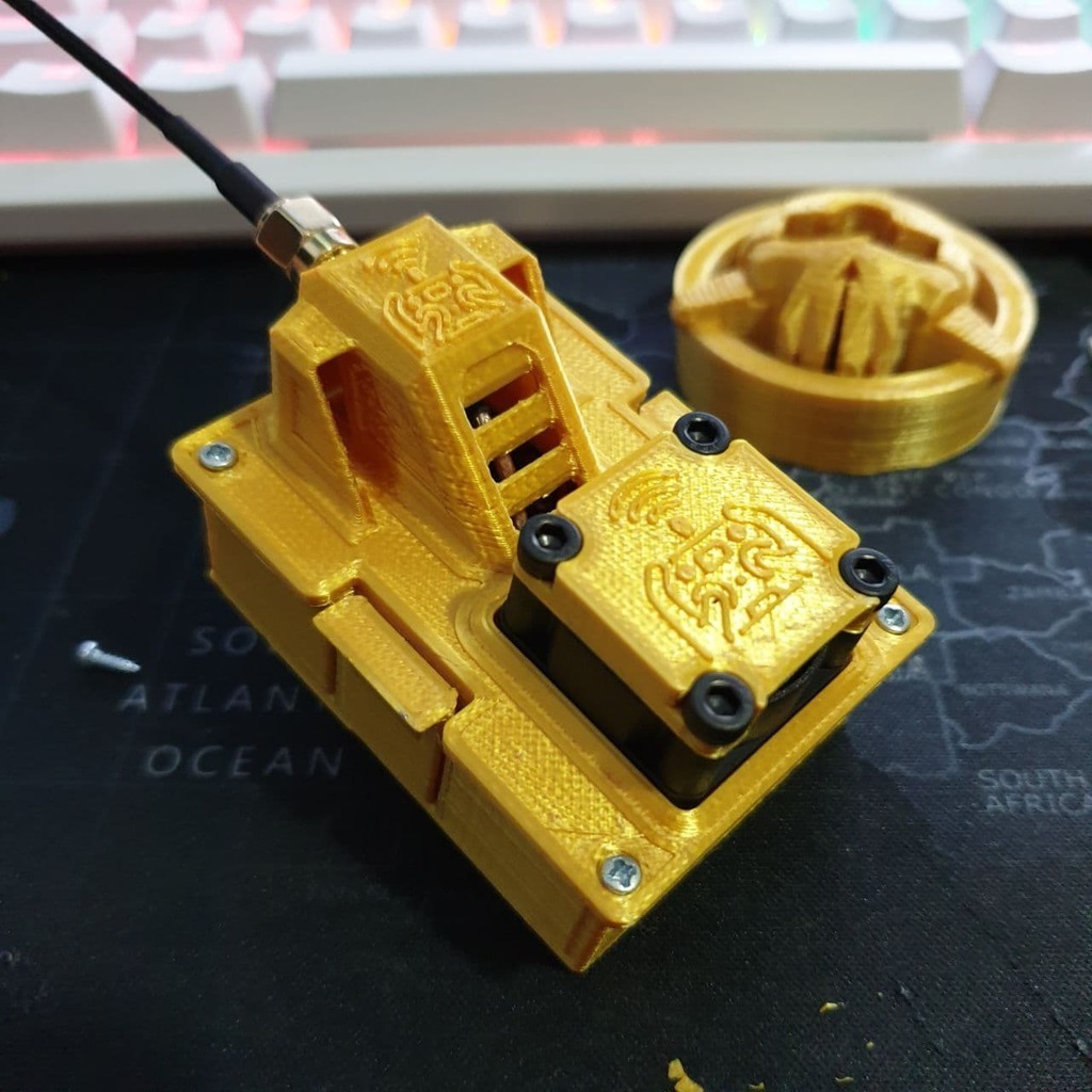 Archivo 3D gratuito ExpressLRS JR cubierta de la bahía con 25mm Fan mod ...