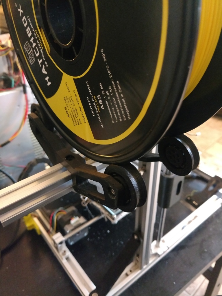 Free 3D file A filament reel holder that uses Airsoft bb's as bearings ...