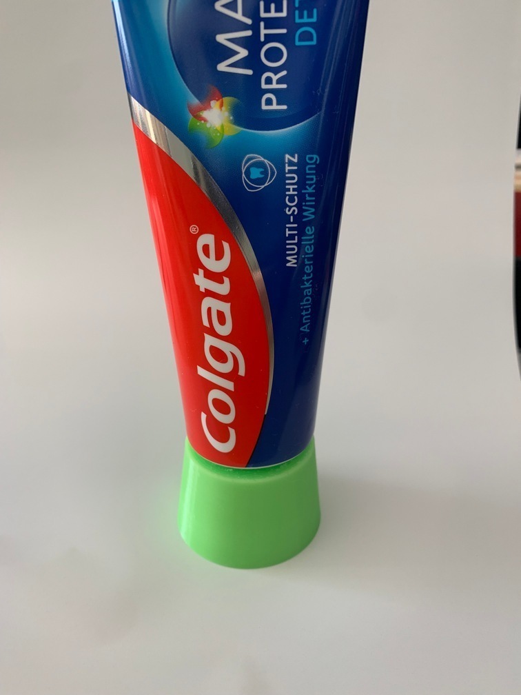 Free 3D file Stand for Toothpaste Tubes・3D printer model to download・Cults