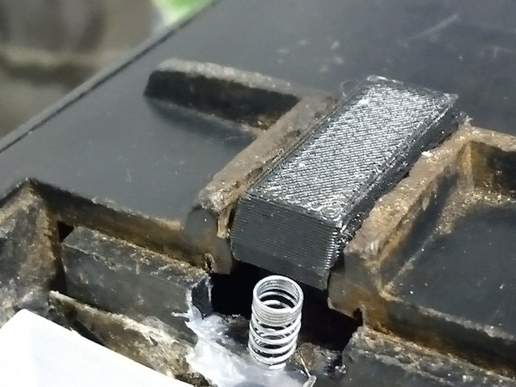 Free 3D file TESLA Kvintet - Replacement battery cover latch・Design to ...