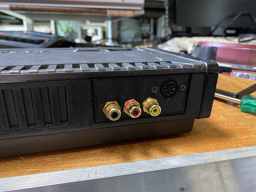 Free 3D file CreatiVision/Wizzard AV Mod rear panel・3D print object to ...