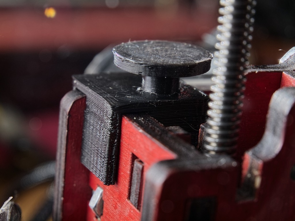 Free 3D file Z knob retainer for Eckerput's Z knob for Printrbot・3D ...