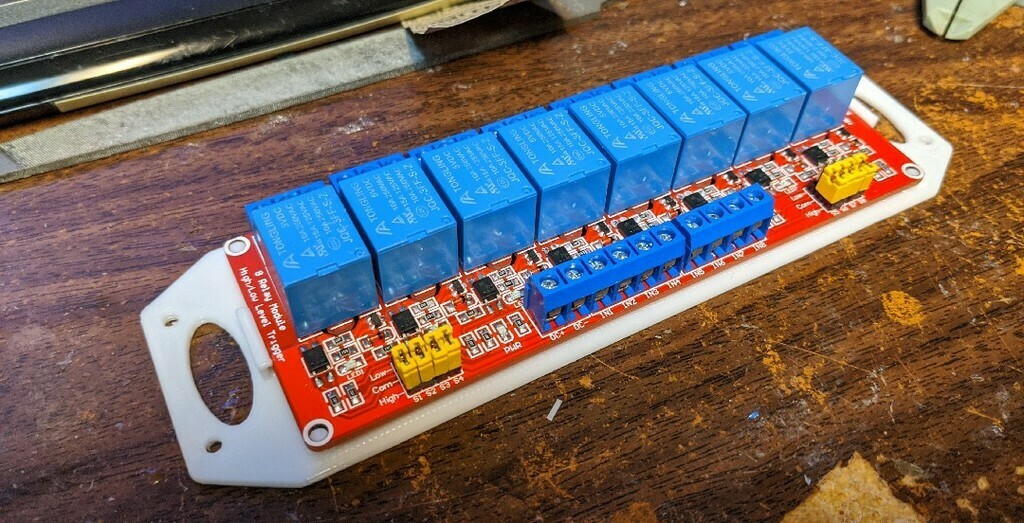Free 3D file holding bracket for chinese 8 channel relay module・3D ...