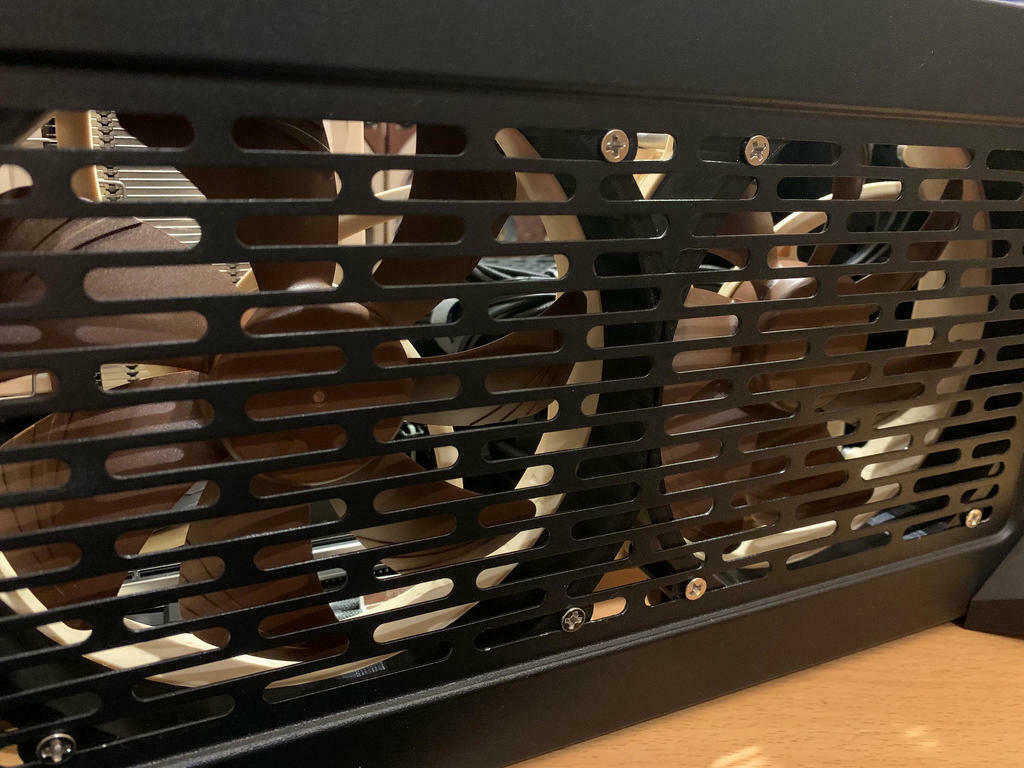 Free 3D file NF-A15 Spacer M4 Screws fitting for CoolerMaster NR200 ...