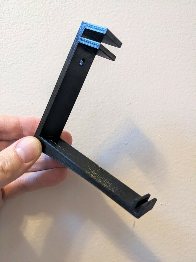 Free 3D file Mickey Hat Wall Mount 🎩・3D print design to download・Cults