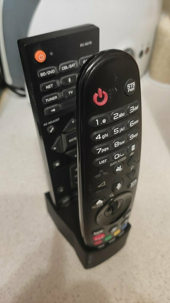 Free 3D file remote holder for LG magic + Pioneer LX・3D printable ...