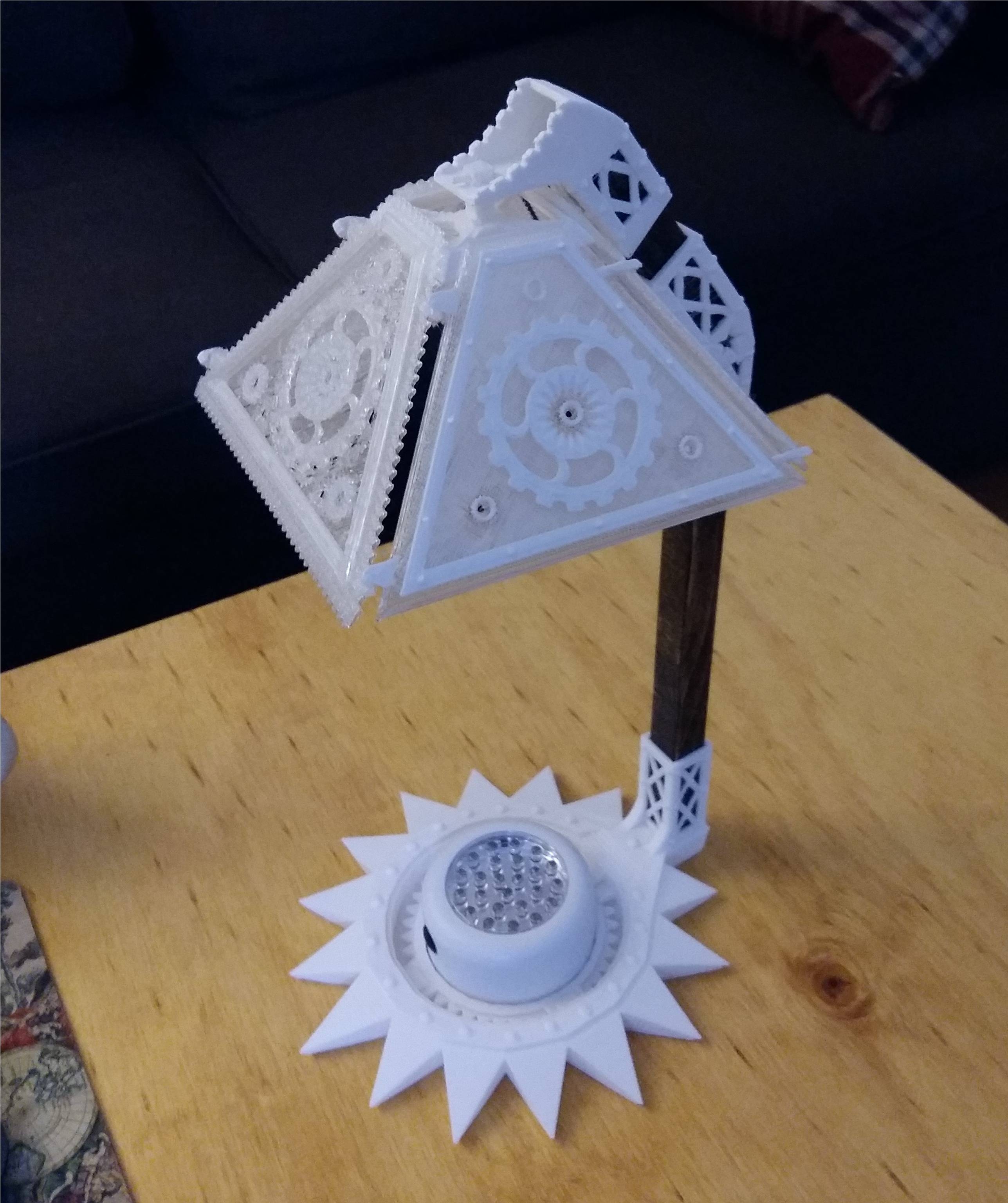 STL file Steampunk Accent Lamp・3D print model to download・Cults