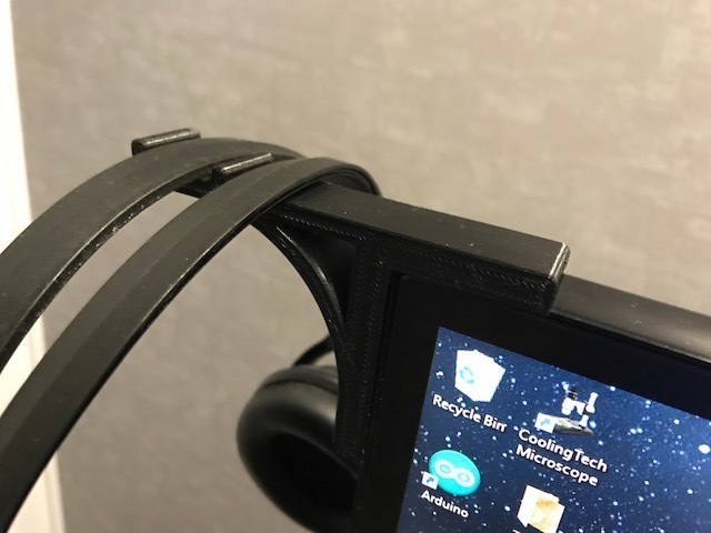 Free 3D file Headset Holder・3D print model to download・Cults