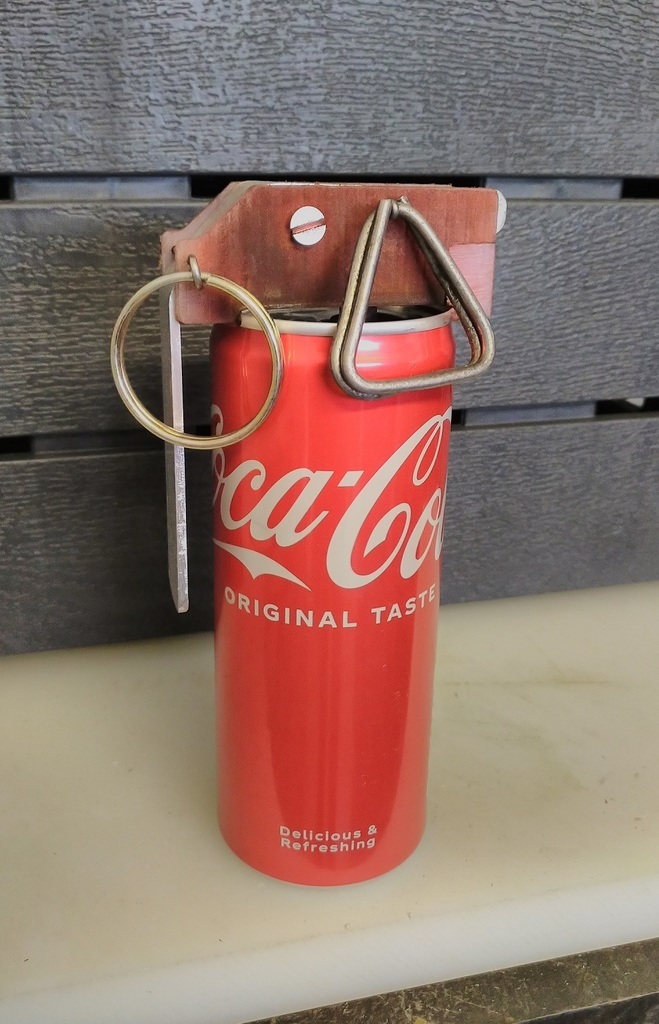 Fichier 3D gratuit Grenade fumigène à base de canettes de soda ...
