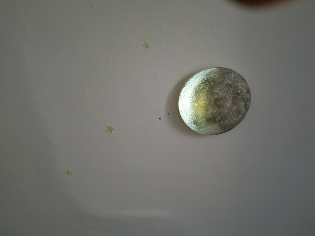 Free 3D file Mount for Moon In My Room・Design to download and 3D print ...