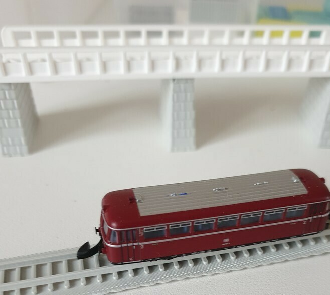 Free 3D file Z scale train fake track for display - rails d'exposition ...