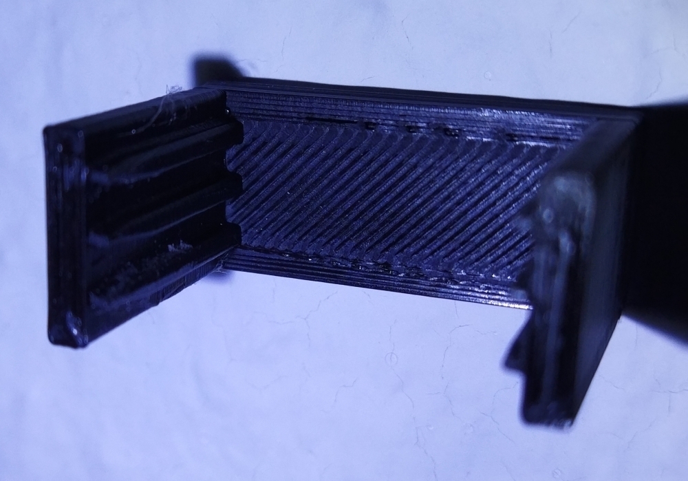 Free 3D file Wallmount for 18650 LED Torch・3D printer model to download ...