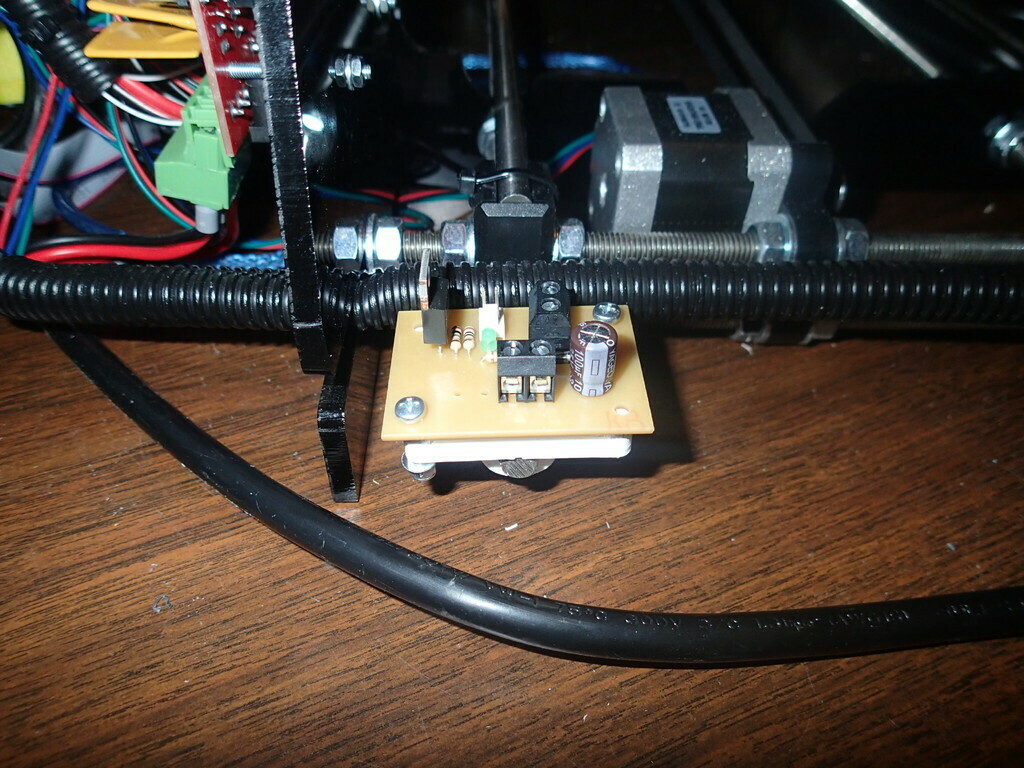 Free 3D file SevenSwitch Mount for Prusa i3 OR generic circuit board to ...