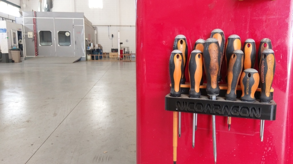 Free 3D file Solid screwdriver holder・3D printing idea to download・Cults