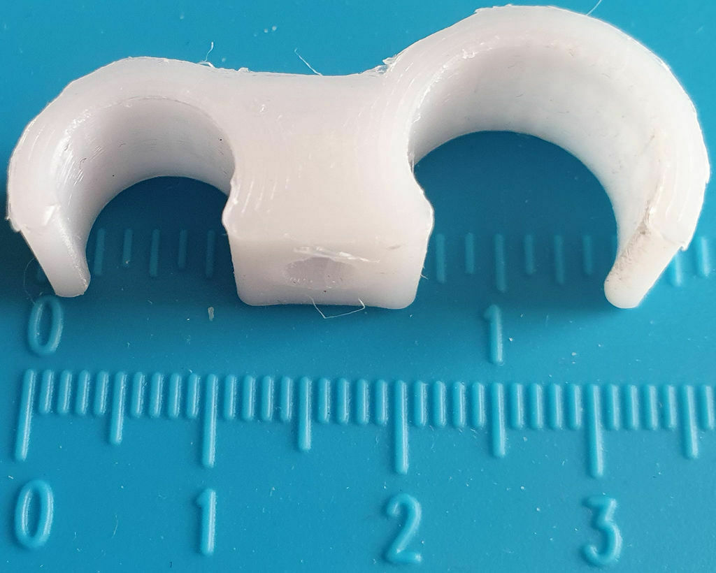 Free 3D file Wire clip ⌀9 ⌀12・3D printer model to download・Cults