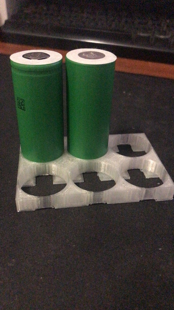 Free 3D file 26650 battery tray・3D printable model to download・Cults