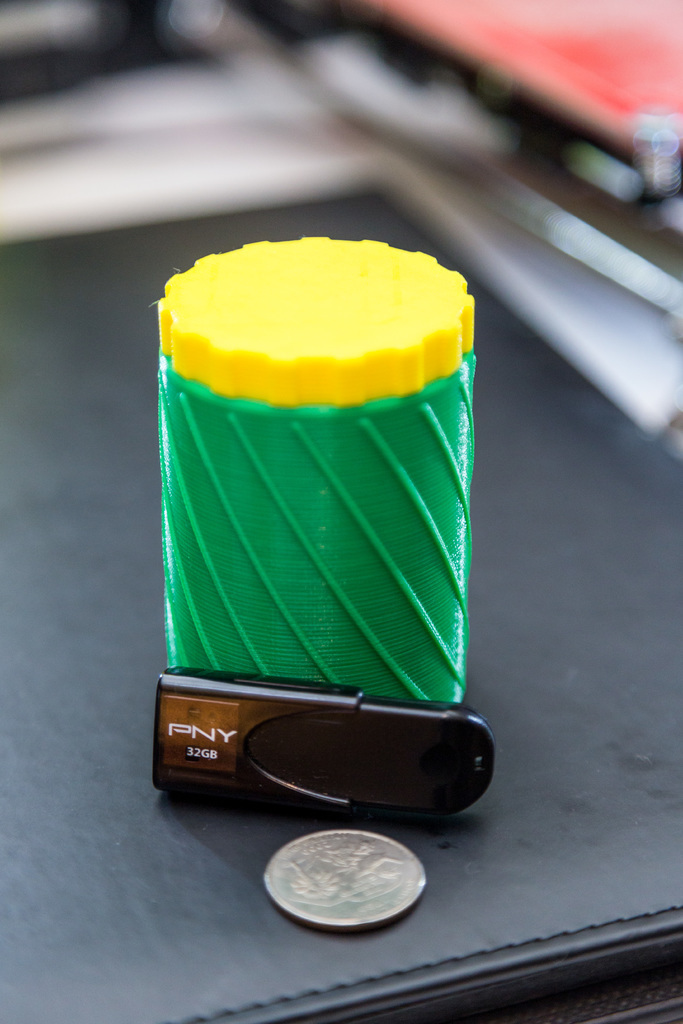 Free 3D file Container with Threaded Lid・3D printing model to download ...