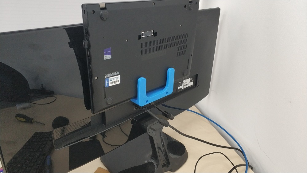 Free 3D file VESA75 laptop mount 💻・3D printable model to download・Cults