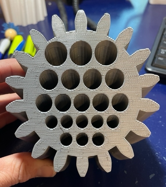 Free 3D file Gear Pencil Pen Holder・3D printable design to download・Cults