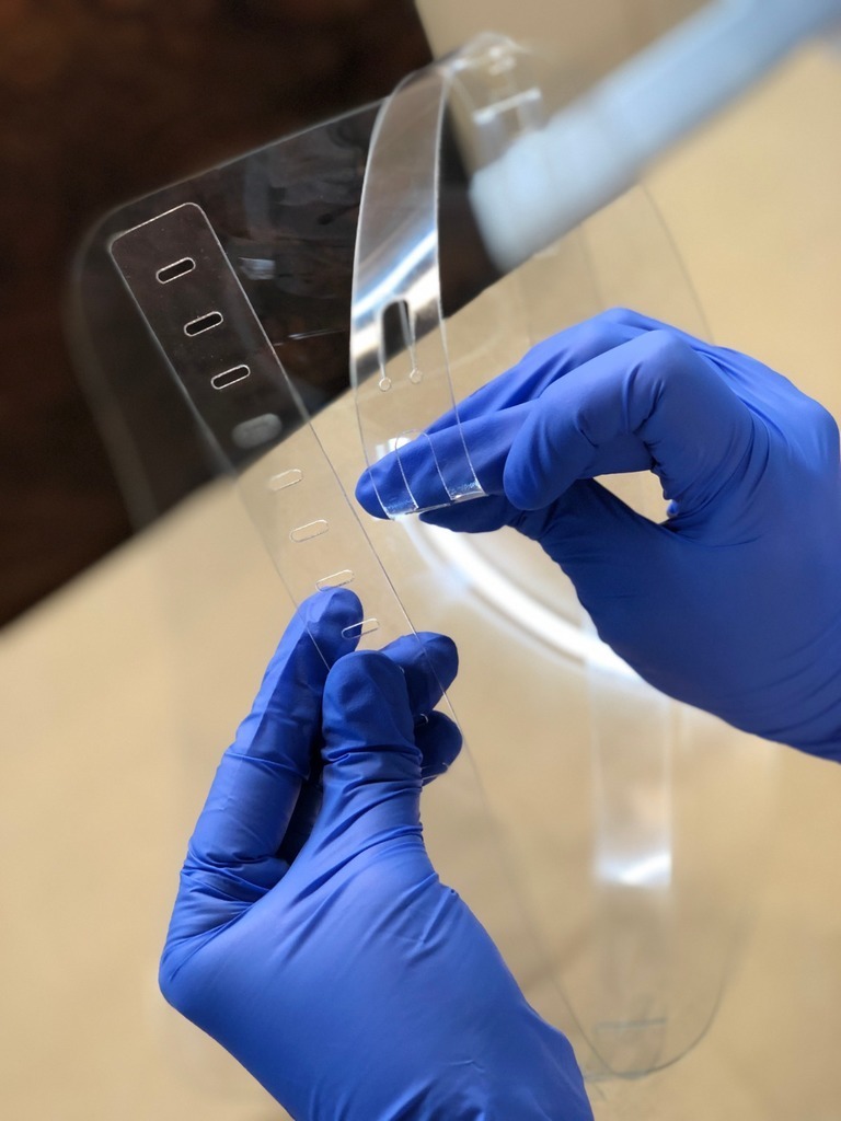 Archivo 3D gratis Covid-19 CNC visera facial pantalla máscara・Modelo ...