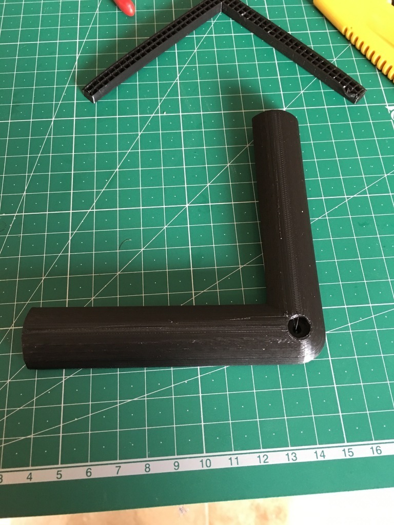 Free 3D file Board Wall Frame・3D printer model to download・Cults