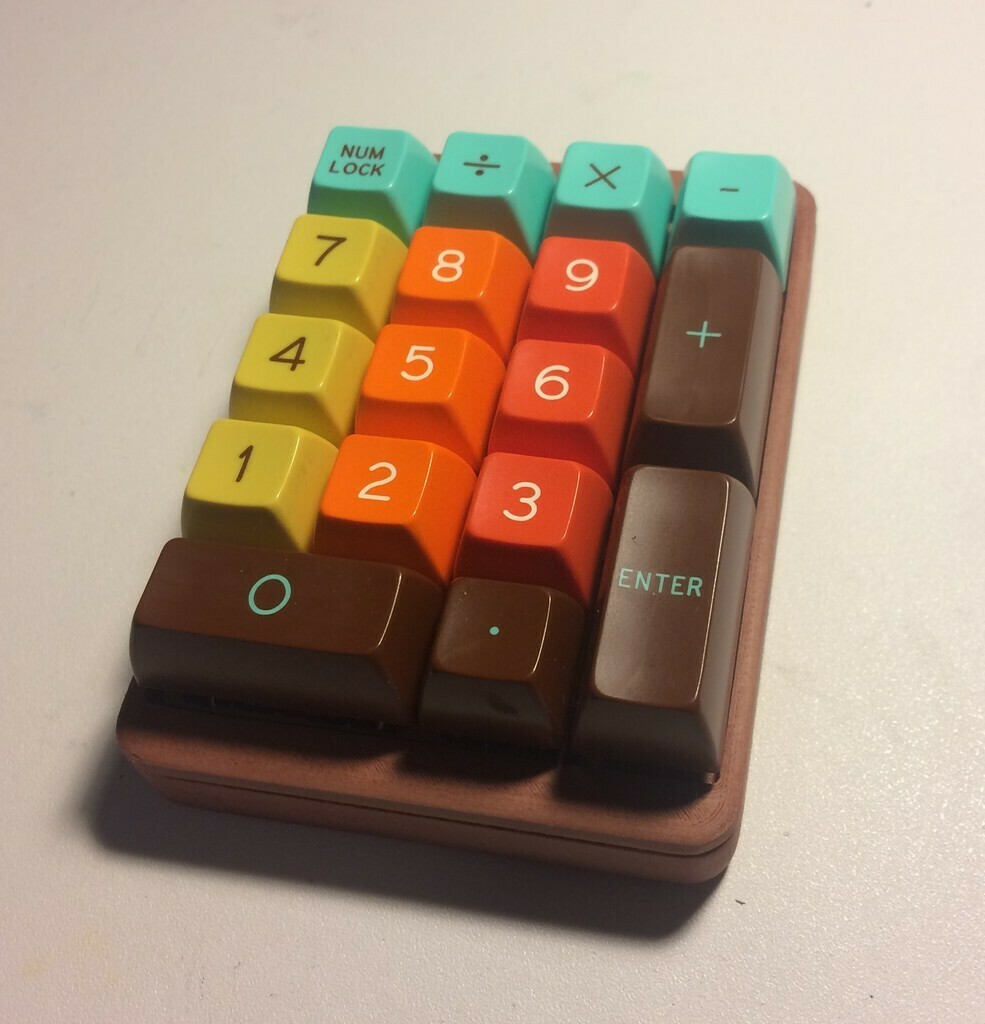 Free 3D file Number Pad Keyboard Case・3D print object to download・Cults